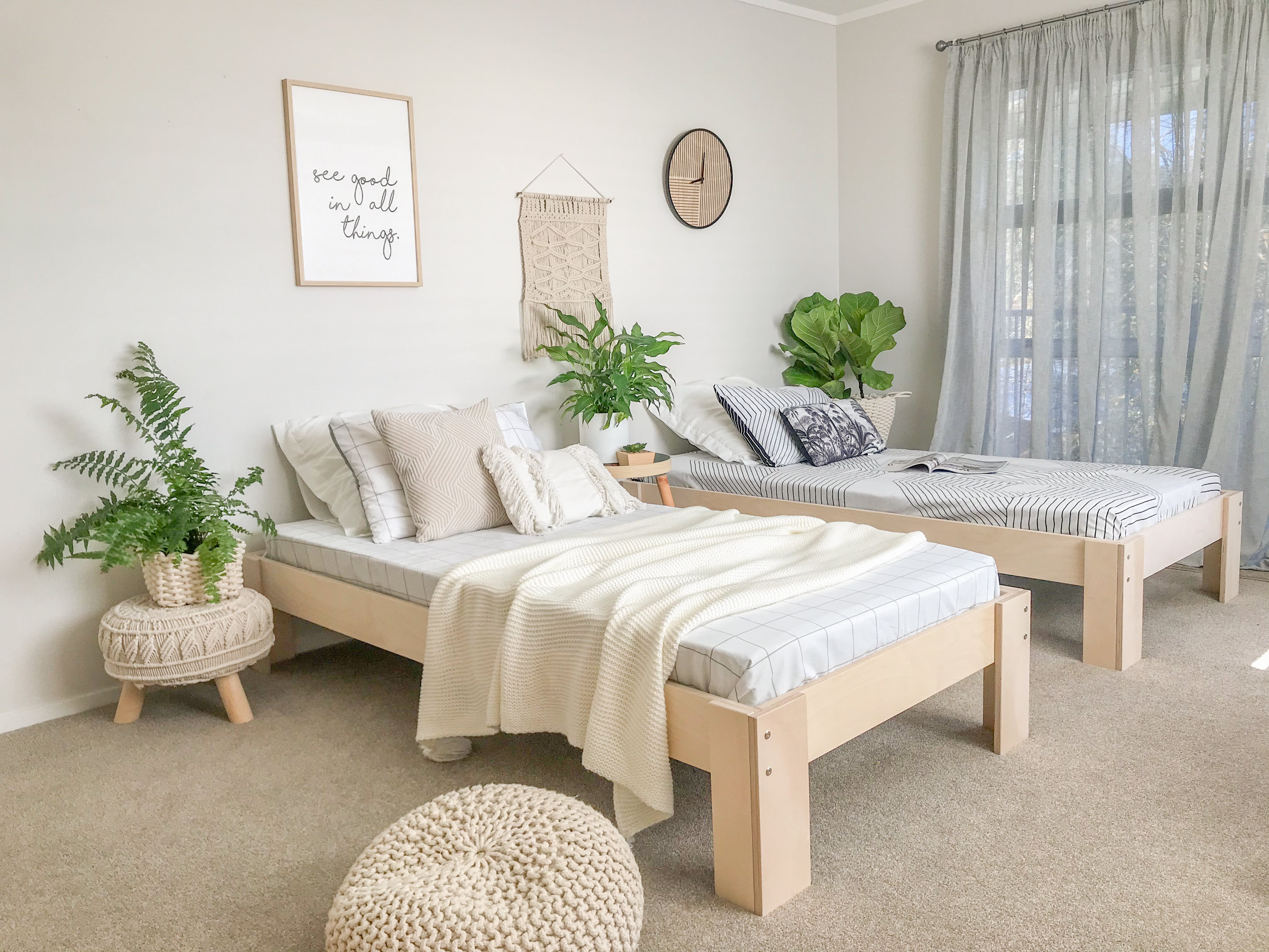 Set of legs for Single beds – Magic of wood PTY LTD