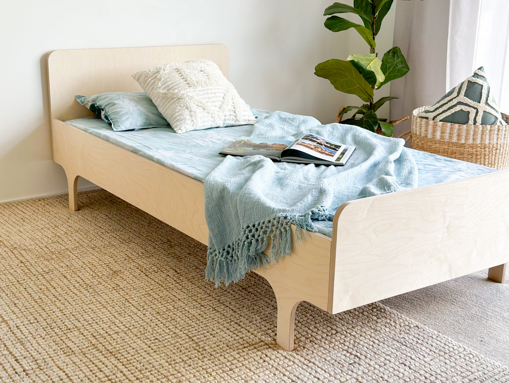 Minimalist bed PLY – Magic of wood PTY LTD