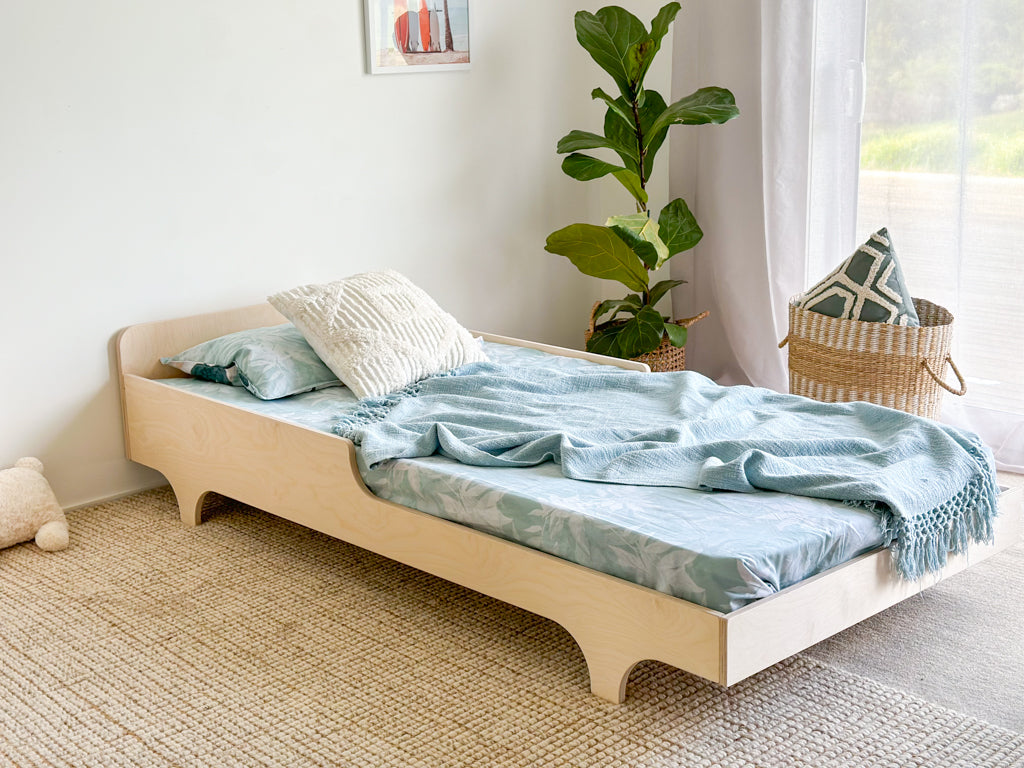 Minimalist floor bed PLY – Magic of wood PTY LTD